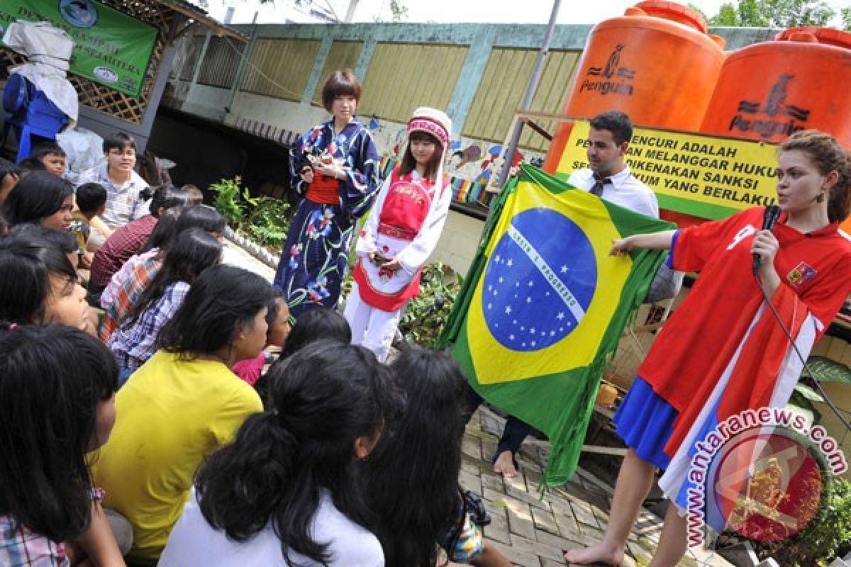 Pengenalan Bahasa Asing - ANTARA News