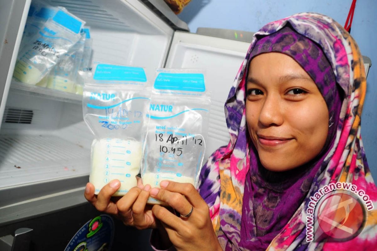 AIMI : Ibu Enggan Berikan ASI Karena Terbuai Iklan - ANTARA News ...