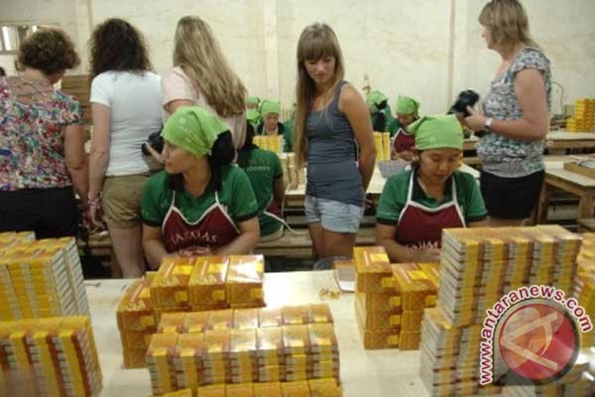 Wisman Wisata Pabrik Rokok - ANTARA News