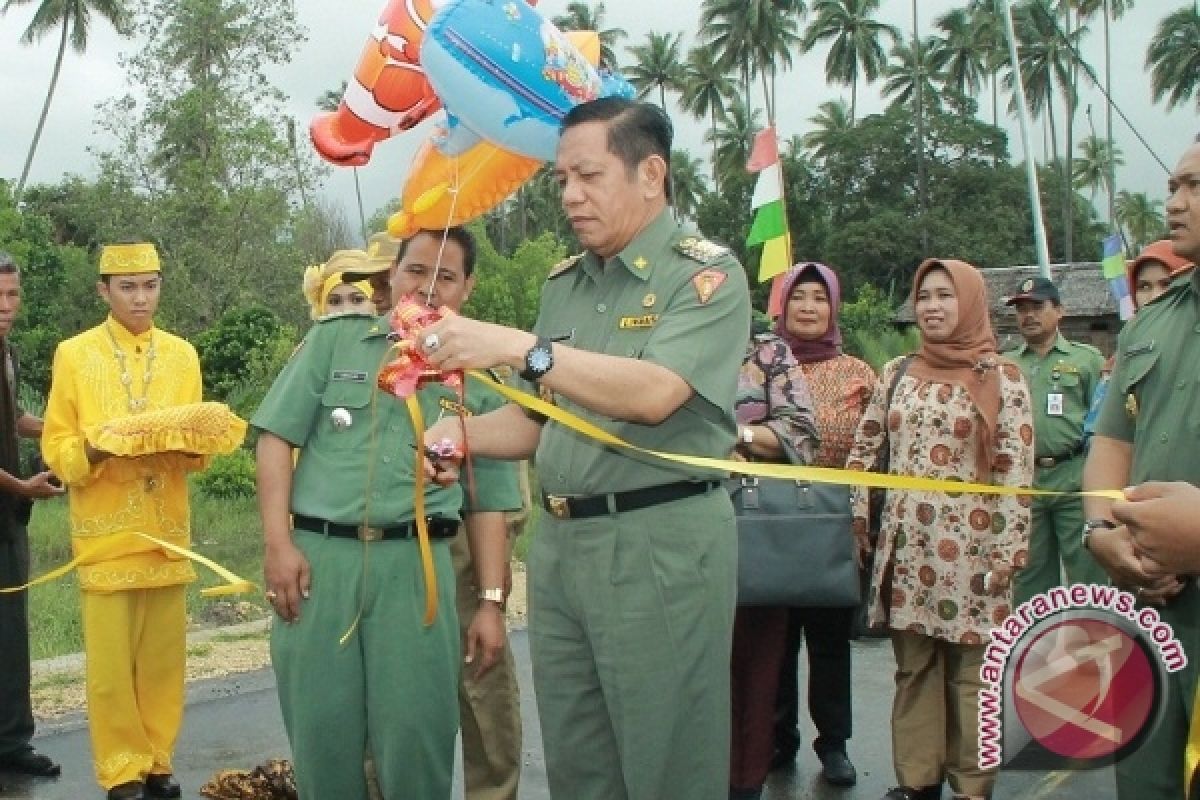 Talisayan Lakukan Pesta Buang Naas - ANTARA News Kalimantan Timur