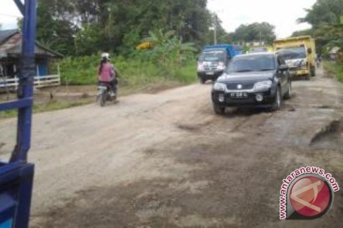PU Kaltim Perbaiki Ruas Silkar-KM 38 - ANTARA News Kalimantan Timur