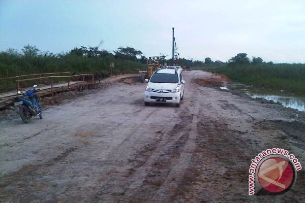 Jalan Desa Kuyung Sudah Bisa Dilewati - ANTARA News Kalimantan Timur
