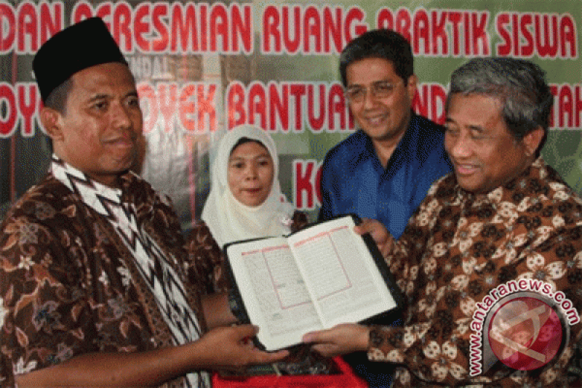 Wakafkan Al-Quran - ANTARA News