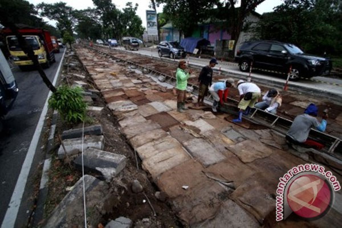 Pemasangan Rigid Pavement - ANTARA News