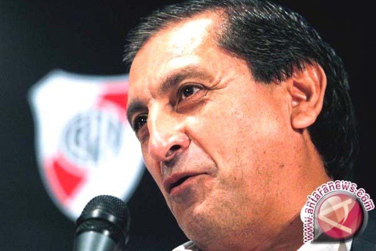 Trezequet Tidak Masuk Dalam Daftar Pemain River Plate - ANTARA News Kalteng
