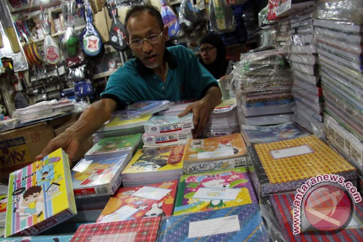 Penjualan Buku Tulis - ANTARA News