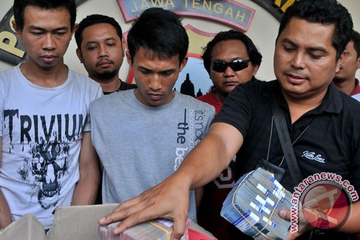 Perampokan Rp1,2 Miliar - ANTARA News