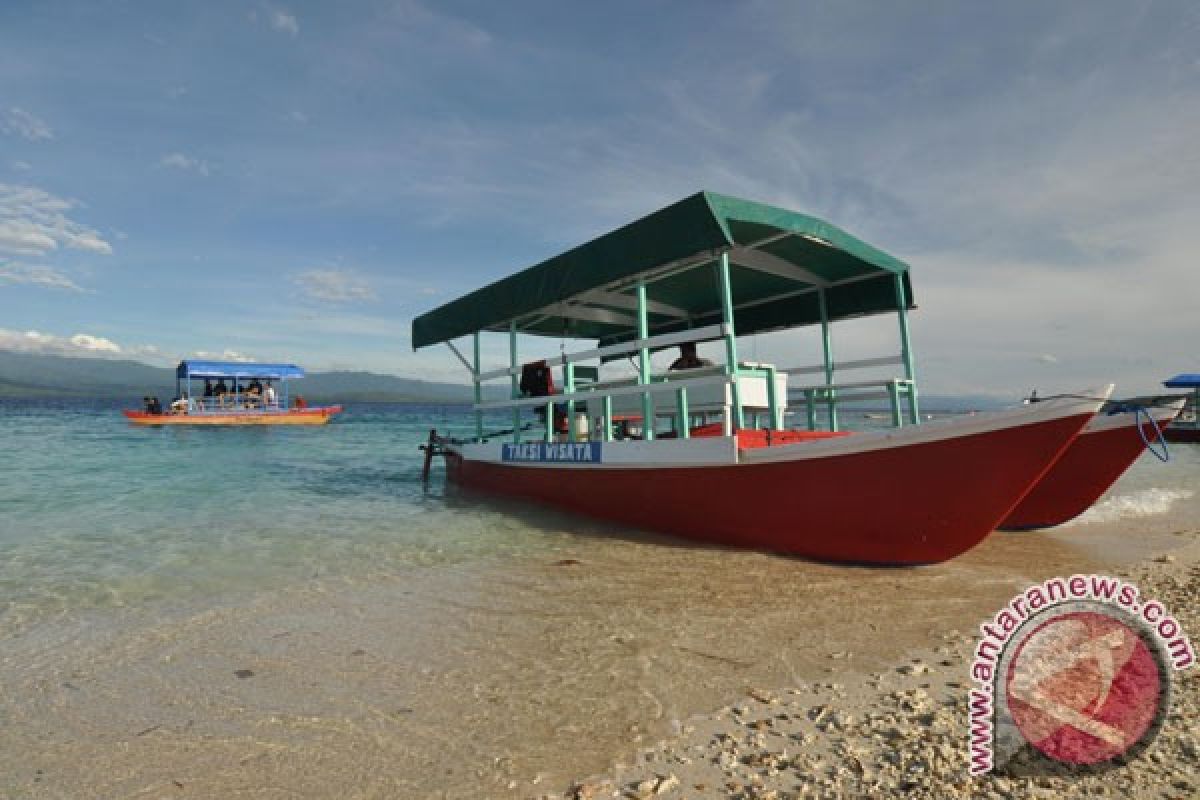 Perahu Wisata - ANTARA News