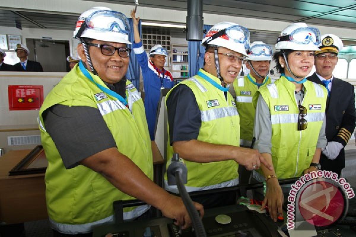 Peluncuran Kapal VLGC Pertamina - ANTARA News