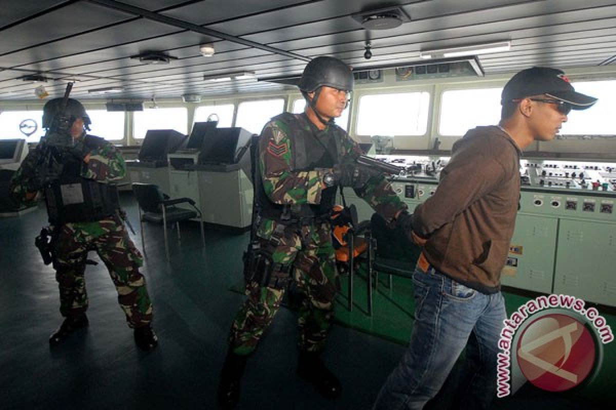 Satkopaska Lumpuhkan Perompak - ANTARA News