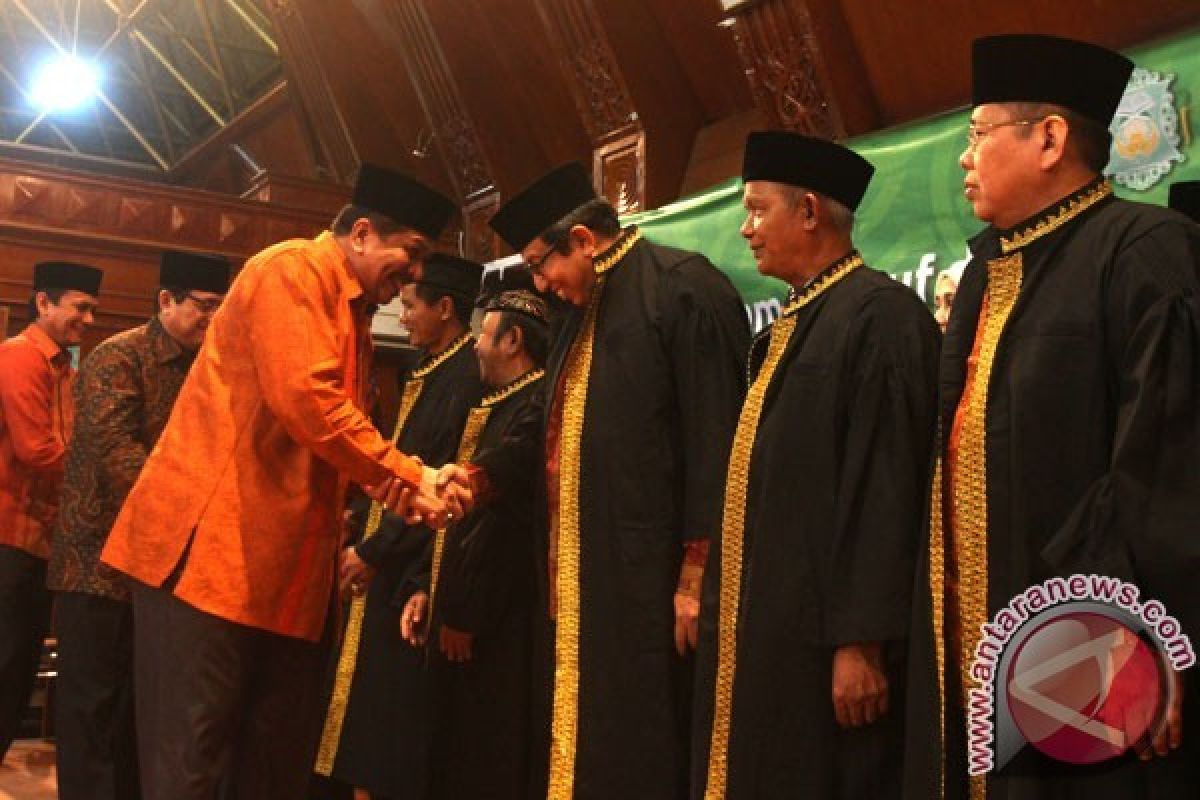 Menpan : Al Quran Pedoman Hidup Bagi Muslim - ANTARA News Jateng