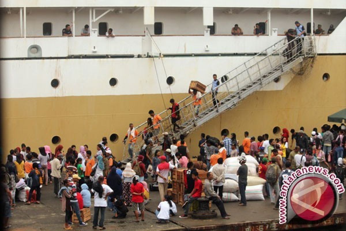 Penumpang Kapal di Pangkalbalam Tujuan Belitung Meningkat - ANTARA News Bangka Belitung