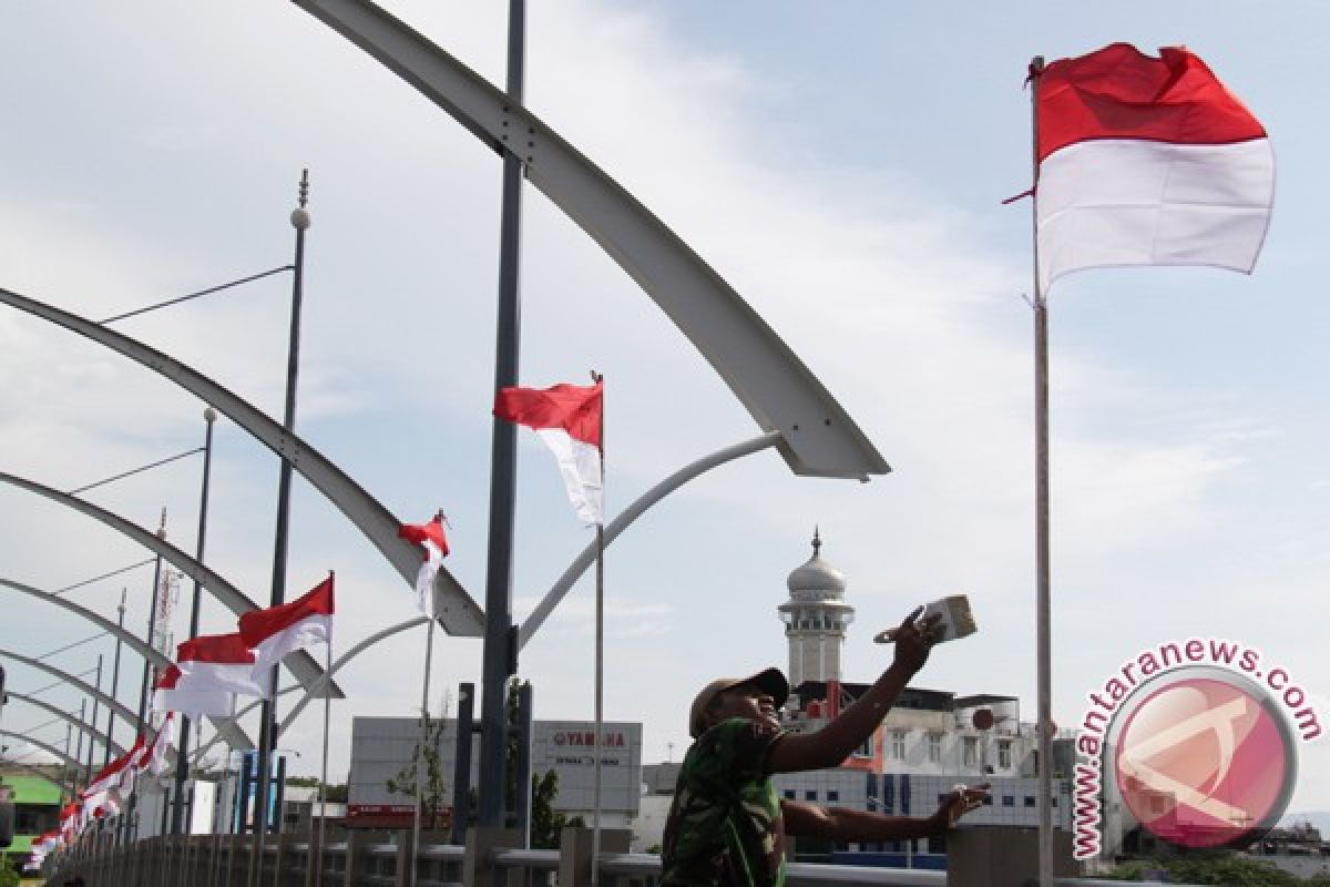 Praja IPDN Kibarkan Ratusan Merah Putih - ANTARA News Aceh