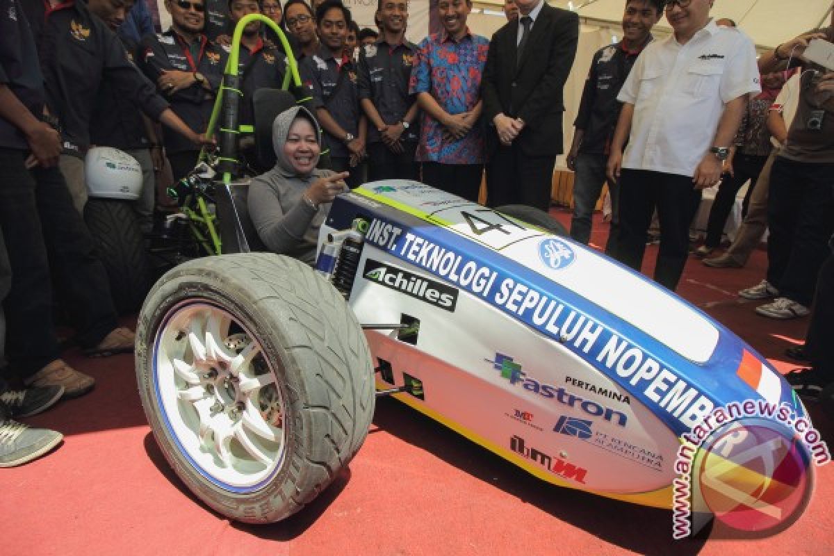 Mobil Formula Sapu Angin III - ANTARA News Jawa Timur