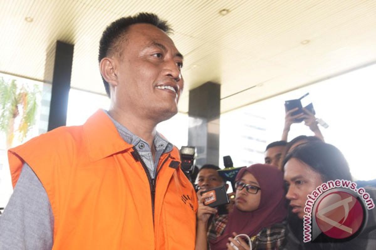 Pemeriksaan Awang Lazuardi Embat - ANTARA News