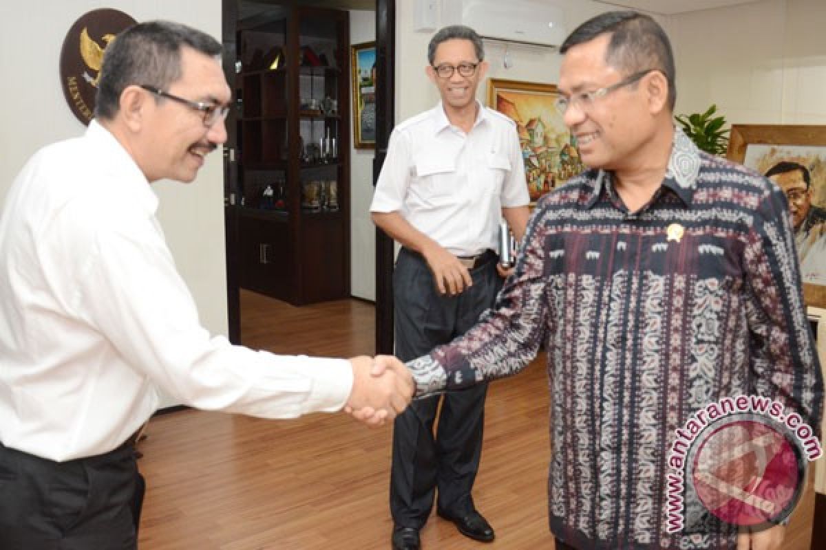 Menteri Perindustrian Menerima Direksi PT Floaton Bahari Indonesia ...