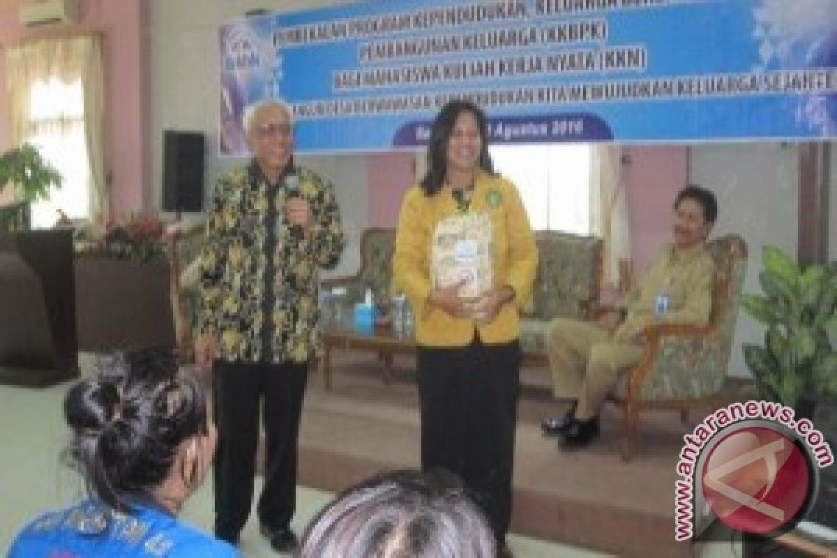 BKKBN Beri Pembekalan Kepada Mahasiswa KKN - ANTARA News Kalimantan Timur