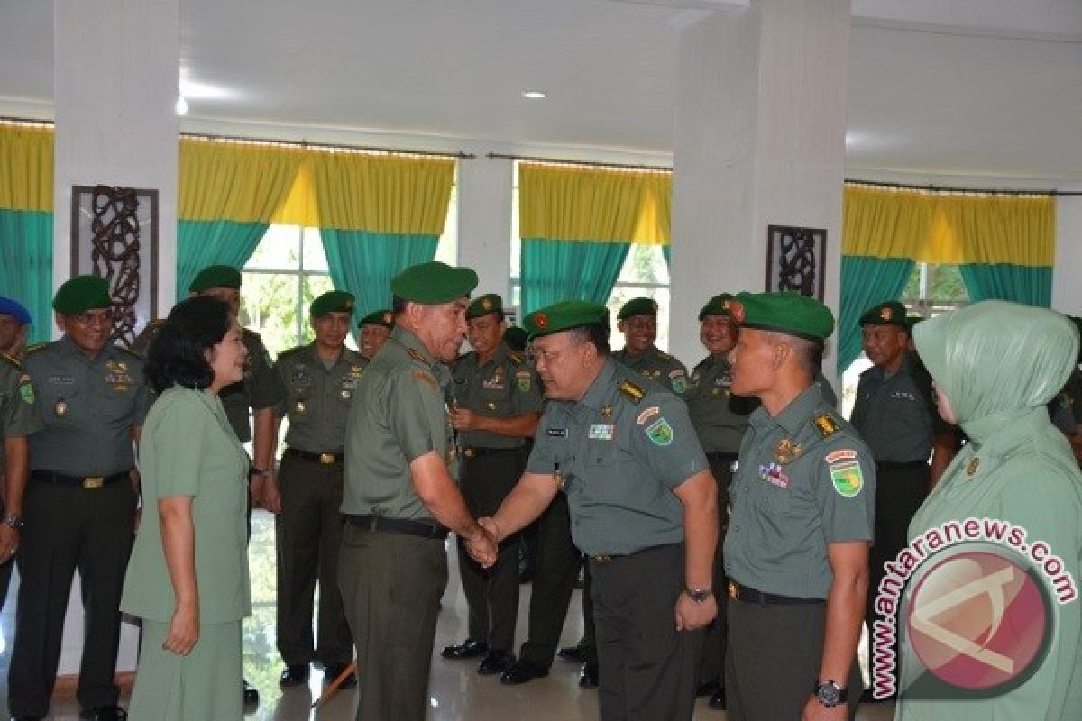 2.069 personil Kodam Cenderawasih naik pangkat - ANTARA News Papua