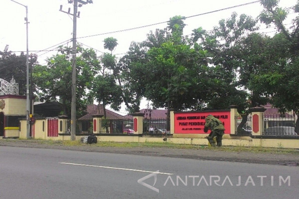 Polisi: Tas Ransel di depan Lemdikpol Hanya Berisi Pakaian - ANTARA ...