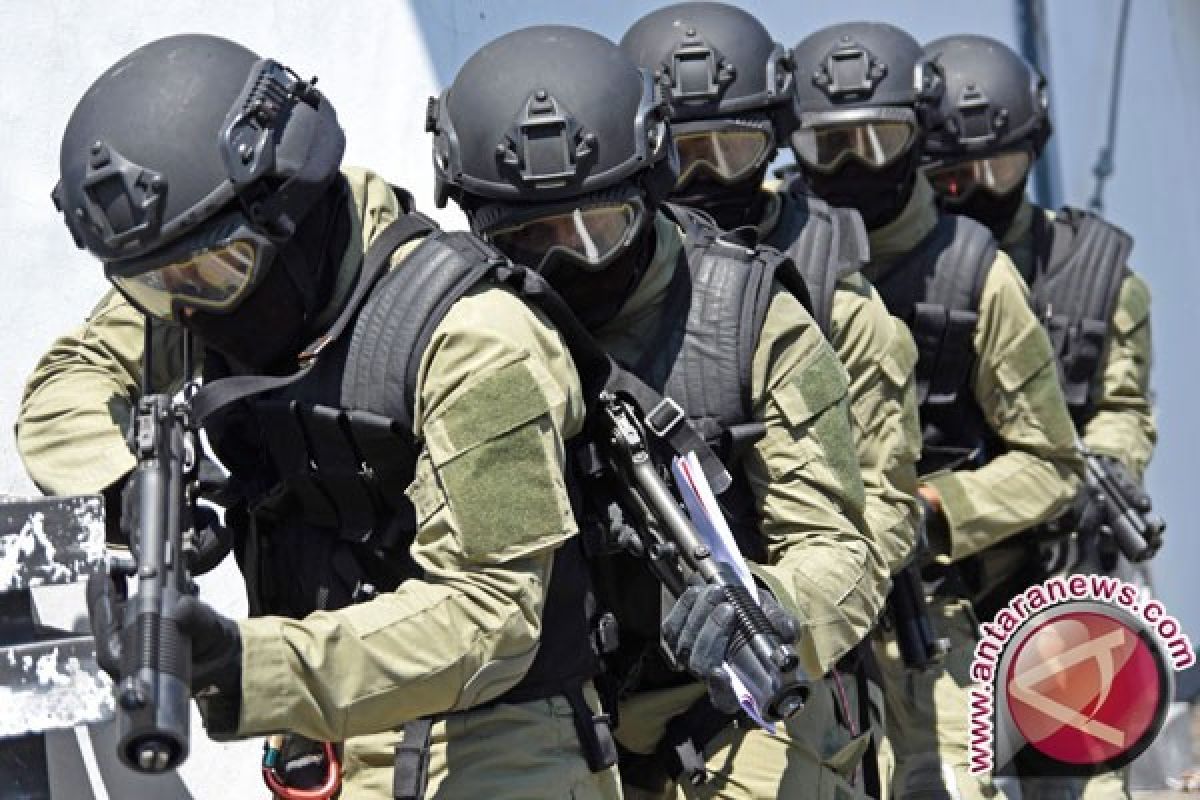 Pelibatan militer tak perlu masuk dalam UU Terorisme - ANTARA News ...
