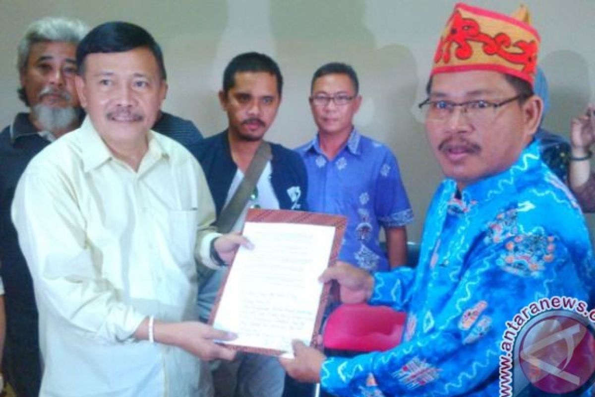 Yansen Siap Bersumpah Mati Di Sidang Adat Terkait Pembakaran Sekolah ...