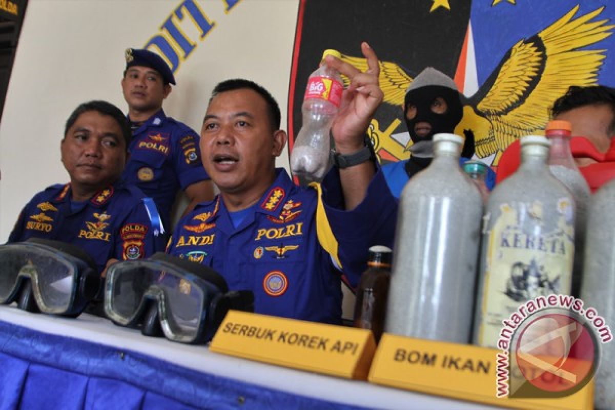 Hentikan penggunaan bom, potassium, dan dinamit untuk ikan - ANTARA News