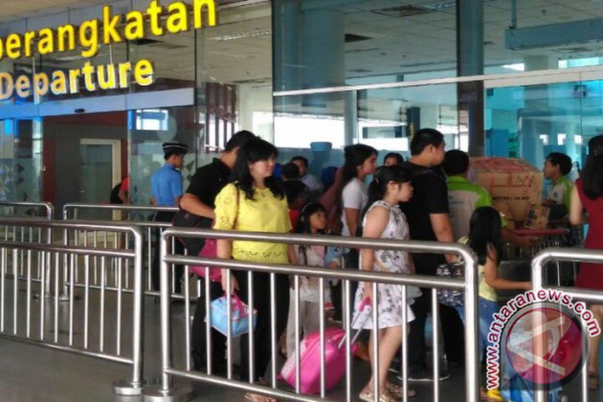 Penumpang di Bandara Depati Amir 6.628 orang - ANTARA News Bangka Belitung
