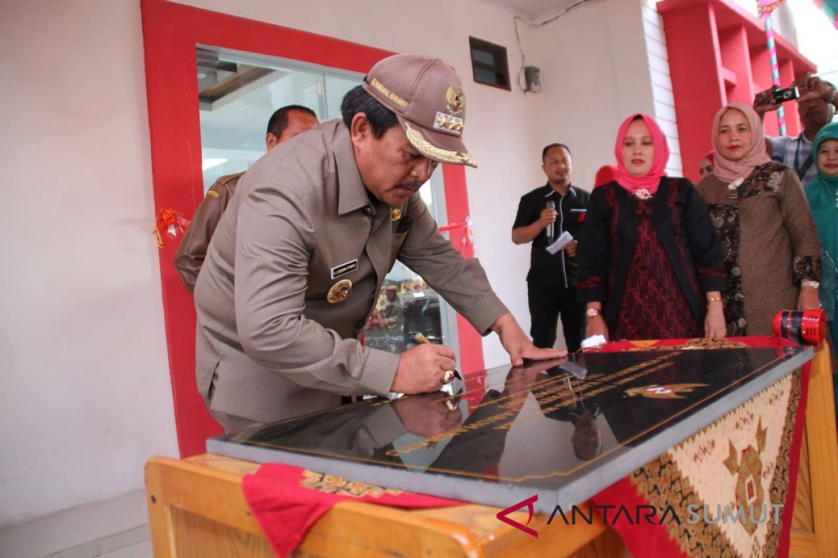 Pangonal resmikan mess pertama di daerah pesisir Labuhanbatu - ANTARA ...