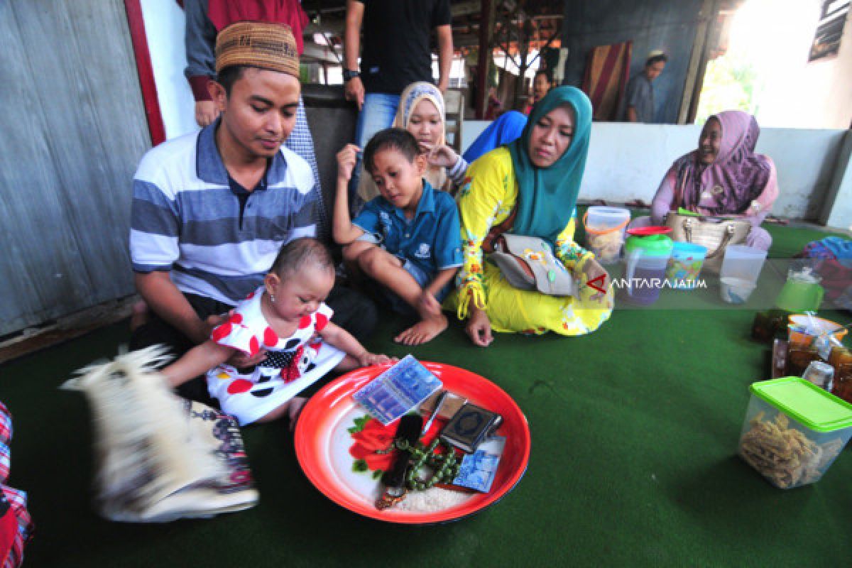 Tradisi Toron Tana - ANTARA News Jawa Timur