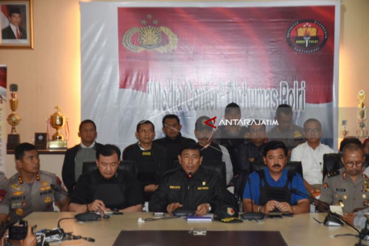 155 Tahanan Dipindahkan Ke Nusakambangan - ANTARA News Jawa Timur 155 Tahanan Dipindahkan Ke Nusakambangan - ANTARA News Jawa Timur