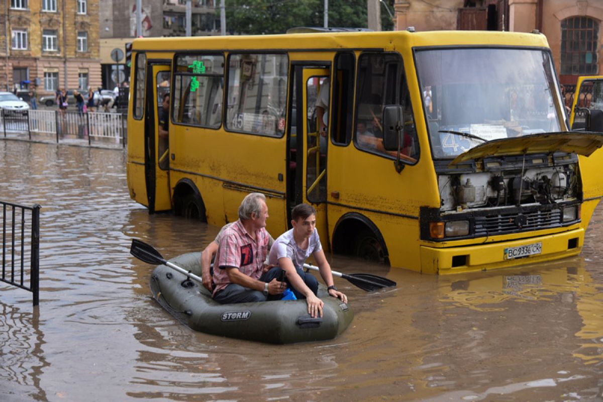 Laporan: 46 tewas, 97 hilang akibat banjir luas di Laos - ANTARA News