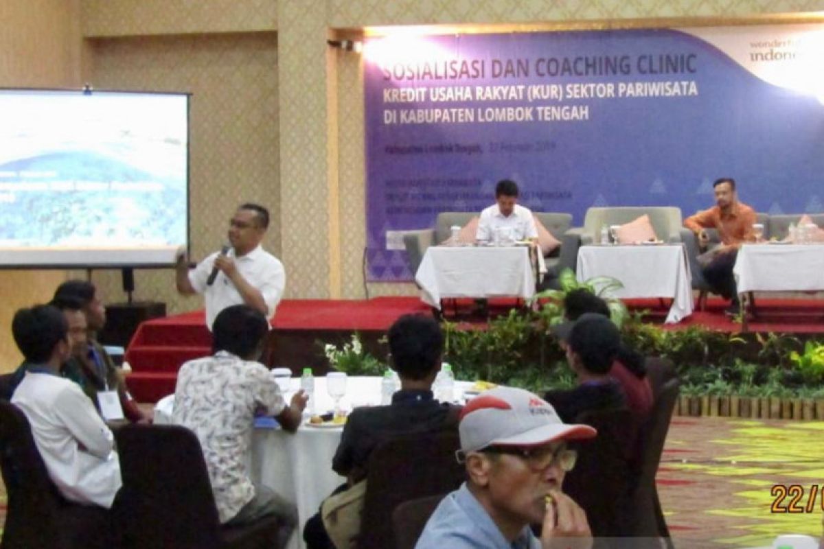 UMKM Bazaar Mandalika didorong manfaatkan KUR Pariwisata - ANTARA News UMKM Bazaar Mandalika didorong manfaatkan KUR Pariwisata - ANTARA News