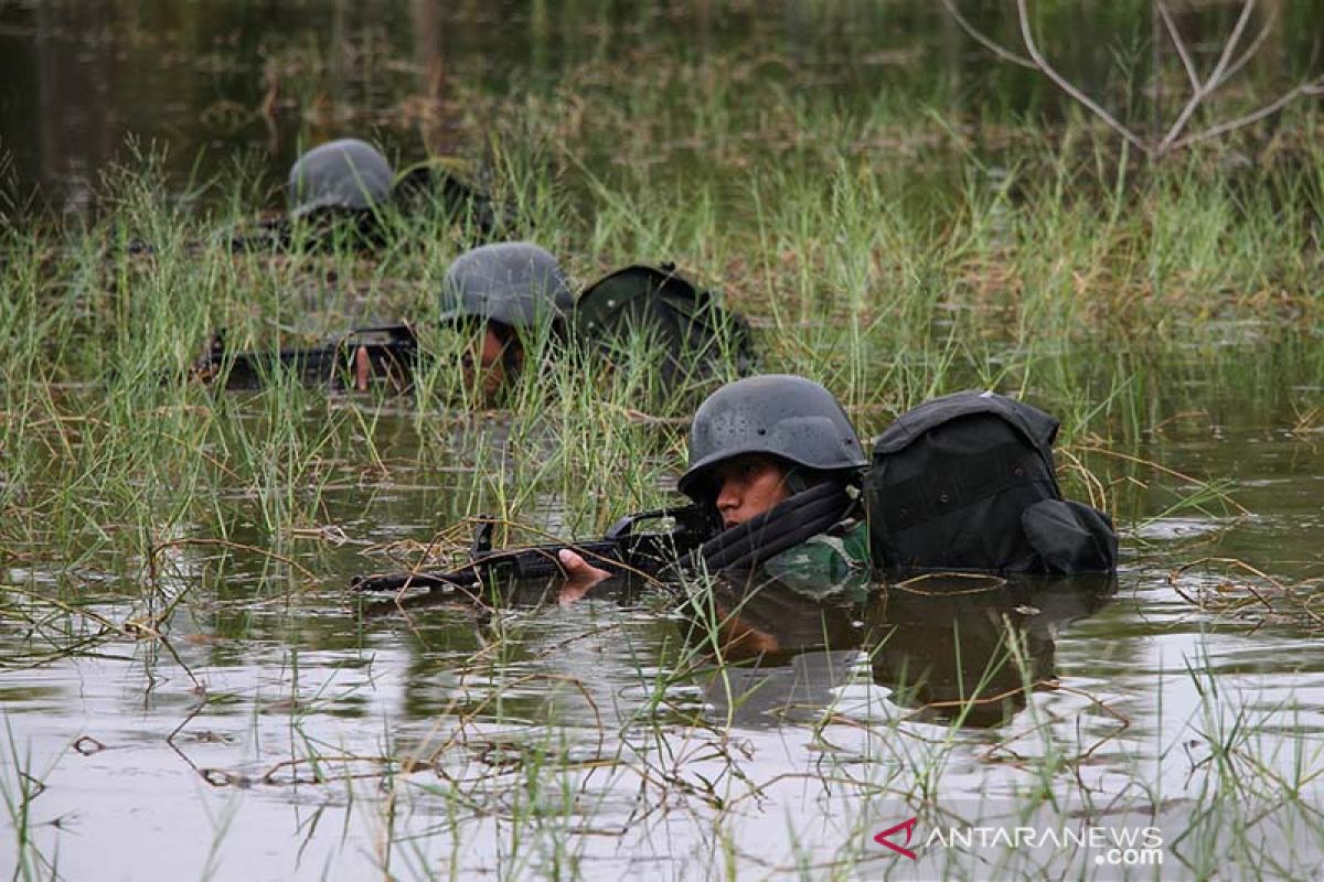 Latihan pemeliharan Prajurit Raider 112 - ANTARA News Aceh