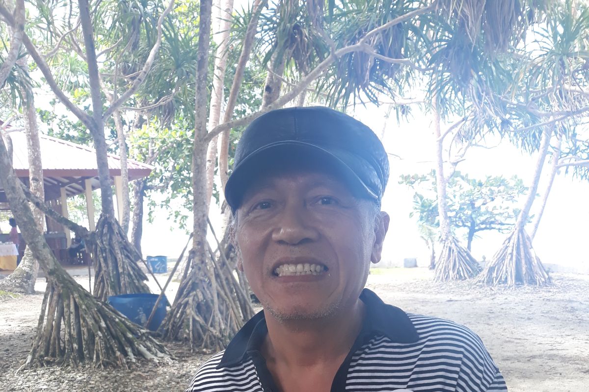 Harry Anggoman: Masyarakat Ambon harus peduli kearifan budaya - ANTARA ...