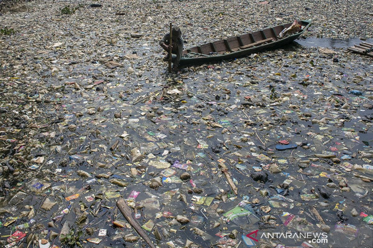 Kondisi sampah sungai Citarum - ANTARA News Jawa Barat