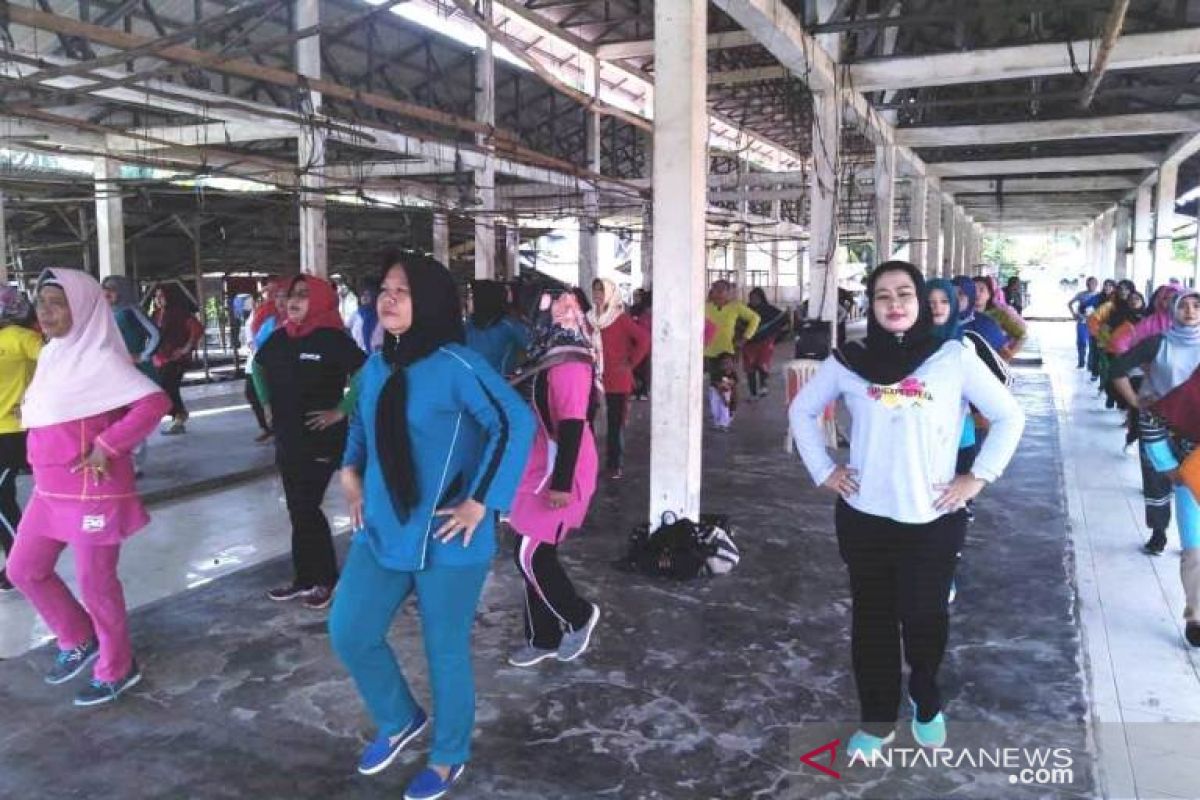 Senam Germas Angkola Muara Tais diikuti ratusan peserta - ANTARA News ...