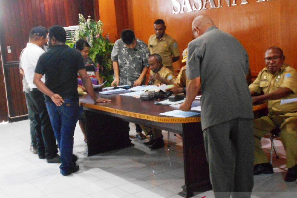 Pemkab Biak Numfor validasi berkas administrasi 25 caleg DPRD terpilih ...