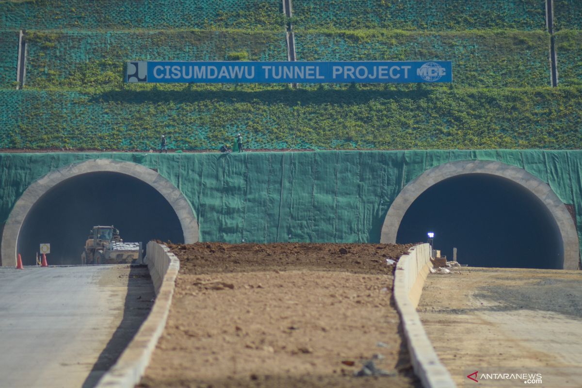 Target pengoperasian Tol Cisumdawu - ANTARA News