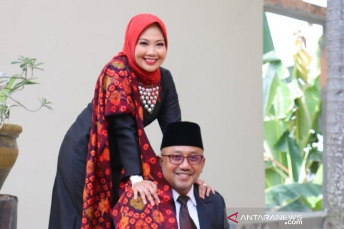 Kader PDIP Yuniarni Pustoko Weni jabat Ketua DPRD Kota Tanjungpinang - ANTARA News