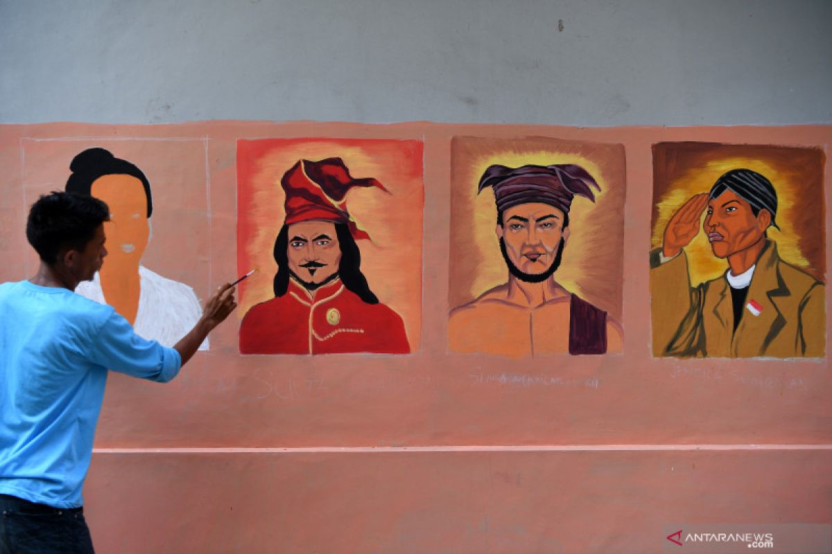 Mural bertemakan pendidikan - ANTARA News