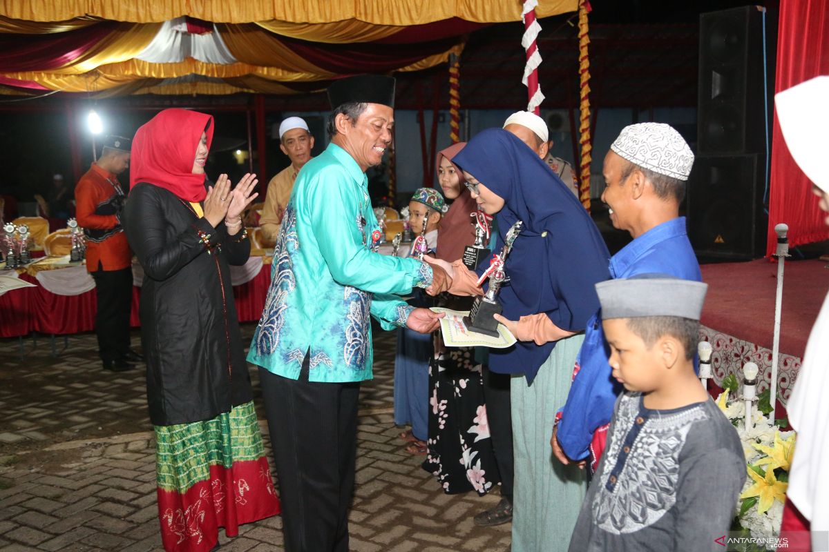 Kelurahan Angsau juara umum STQ Kecamatan Pelaihari - ANTARA News ... Kelurahan Angsau juara umum STQ Kecamatan Pelaihari - ANTARA News ...
