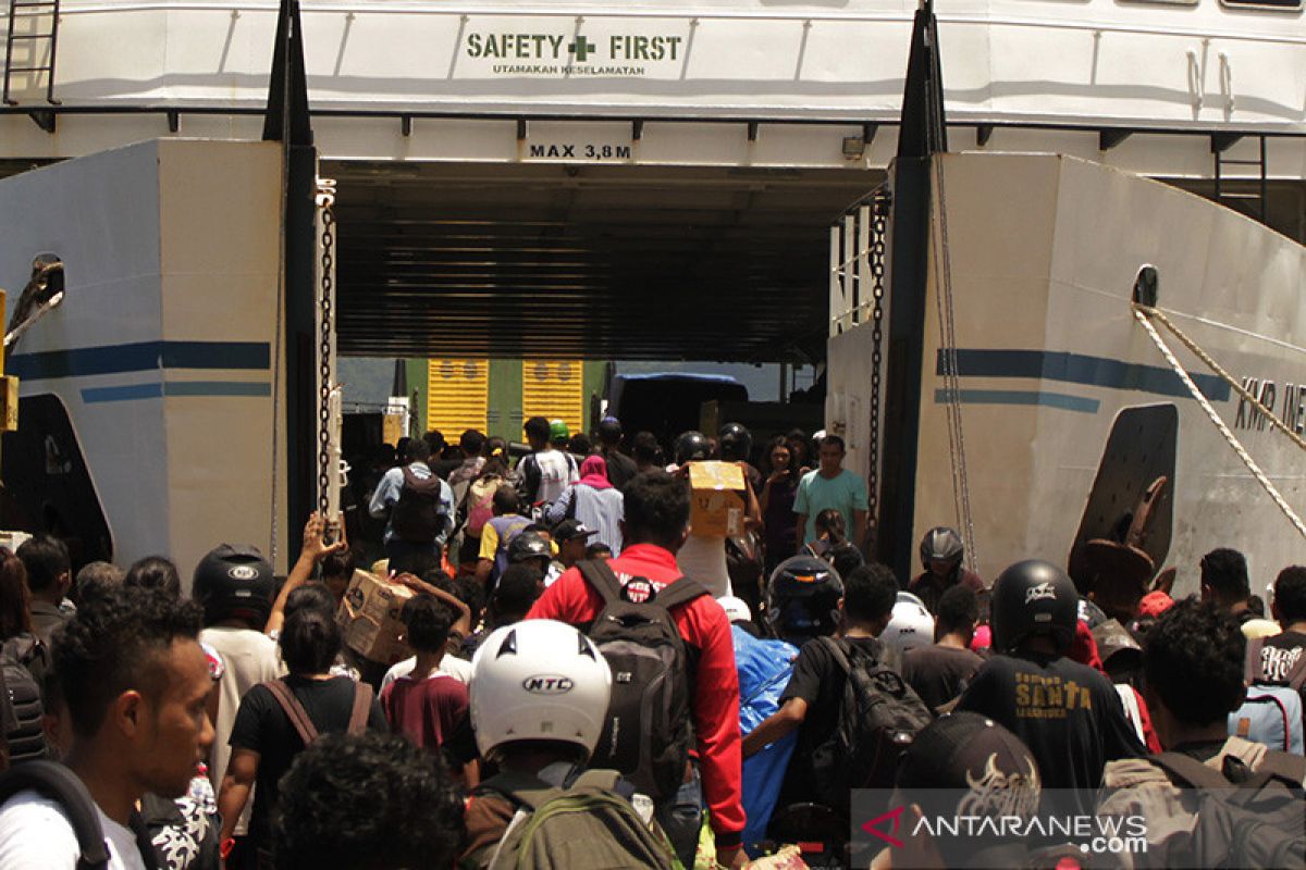 NTT batalkan bantuan operasi dua kapal ferry ke Flores Timur - ANTARA News