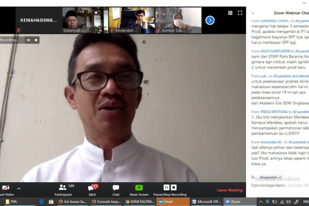 Webinar bersama PTS se Kalimantan, Prof Aris Junaidi jelaskan hak ...