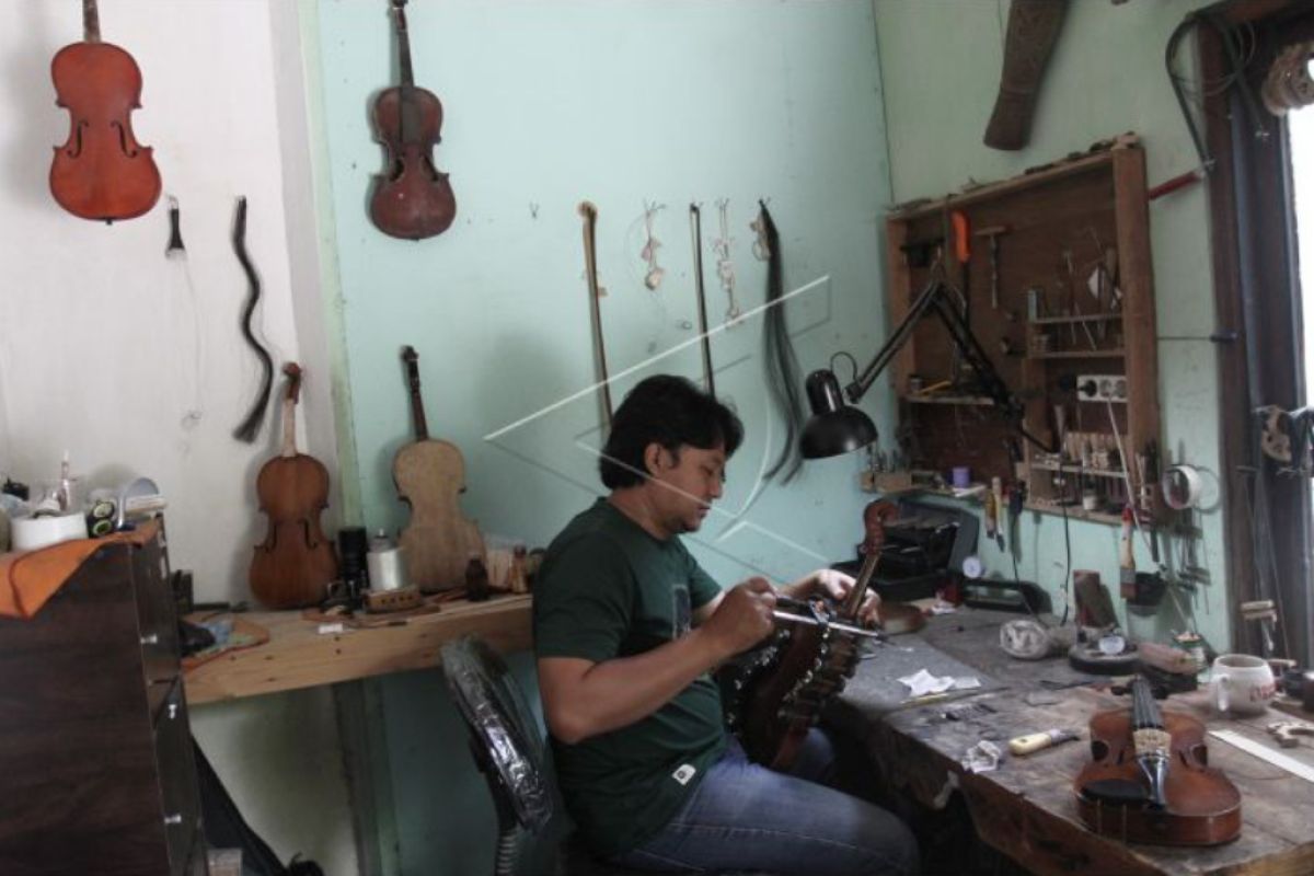 243.000 pekerja di DIY terima bantuan subsidi upah - ANTARA News ...