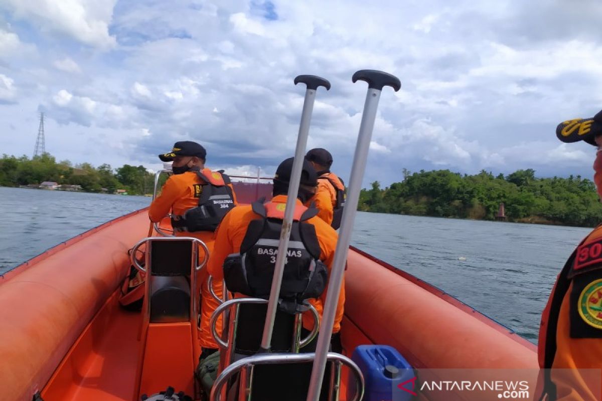 Basarnas Kendari cari nelayan hilang di perairan Cempedak - ANTARA News Sulawesi Tenggara