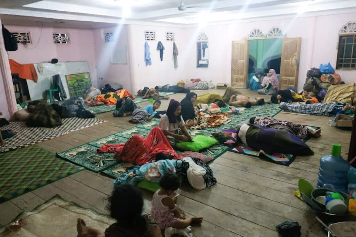 Banjir meluas, pengungsi di Aceh Timur capai 7.168 orang - ANTARA News Aceh Banjir meluas, pengungsi di Aceh Timur capai 7.168 orang - ANTARA News Aceh