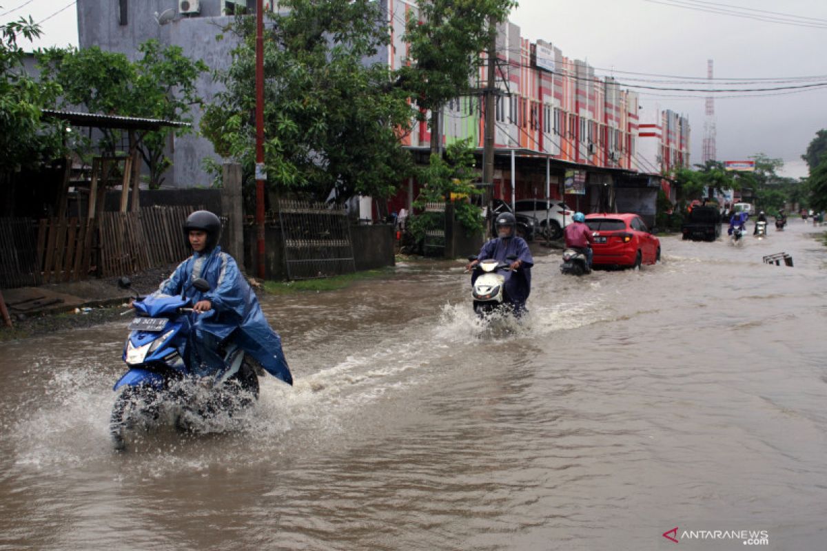 Banjir di Makassar - ANTARA News