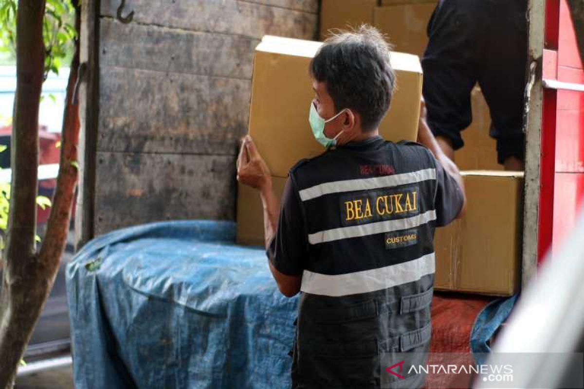 Bea Cukai Surakarta amankan 1,6 juta batang rokok ilegal asal Jatim - ANTARA News