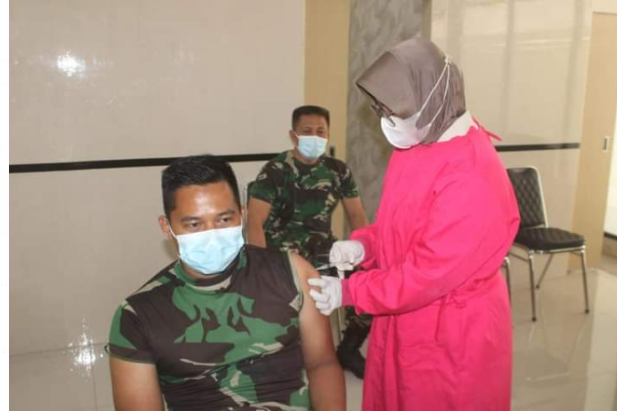 Prajurit Kodam XII/Tpr hari ini mulai terima Vaksin COVID-19 - ANTARA ...