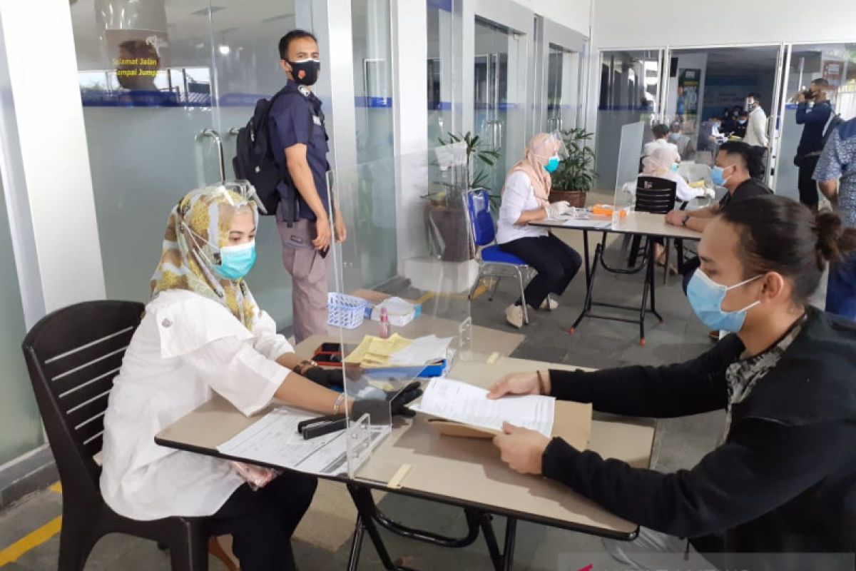 Surat tes PCR palsu digunakan pekerja migran Indonesia ke Batam ...